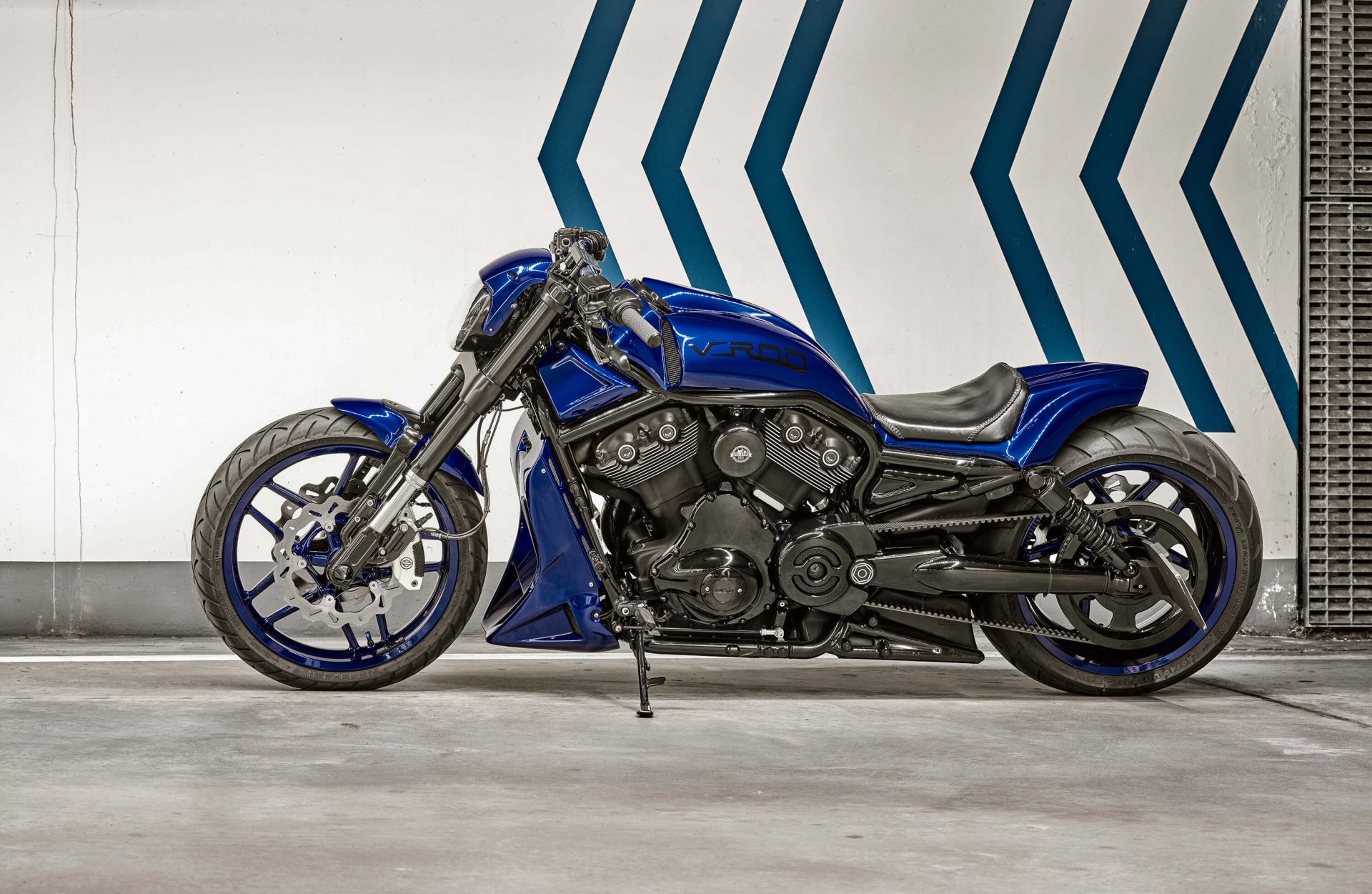 Fototapete - Cooles Motorrad in Sonderanfertigung - Fototapete